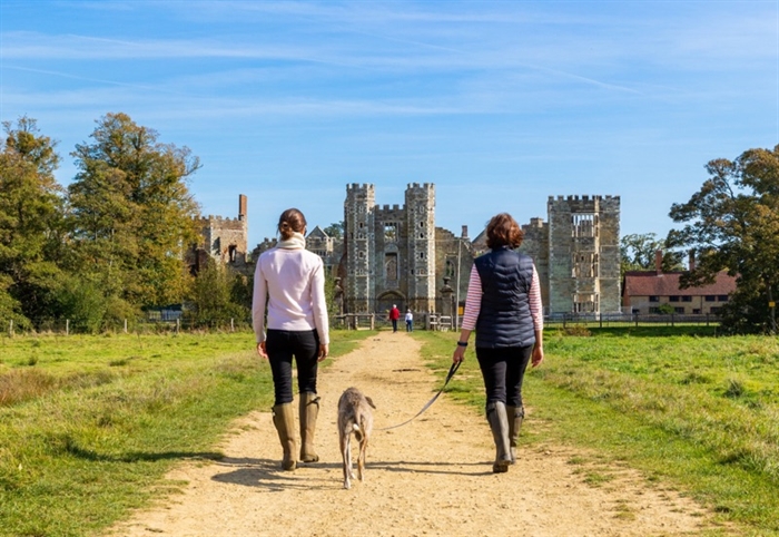 Walk Around Cowdray Park